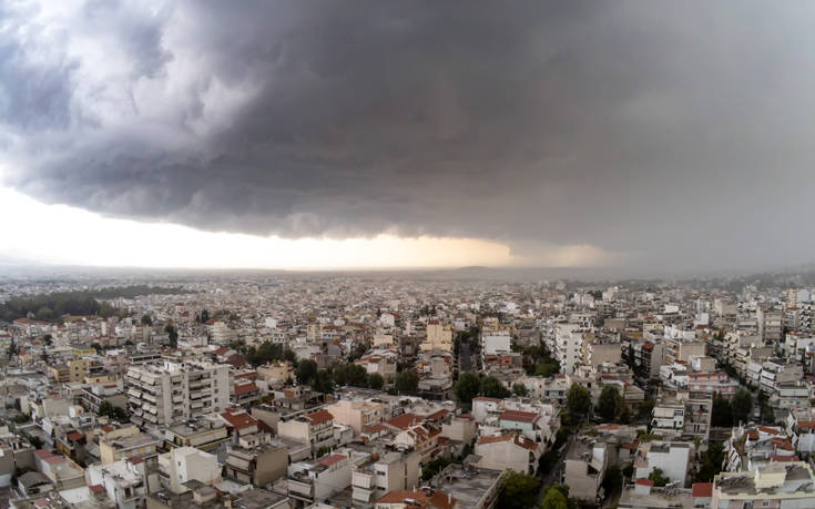 Τι είναι το shelf cloud που «κουκούλωσε» την Αττική