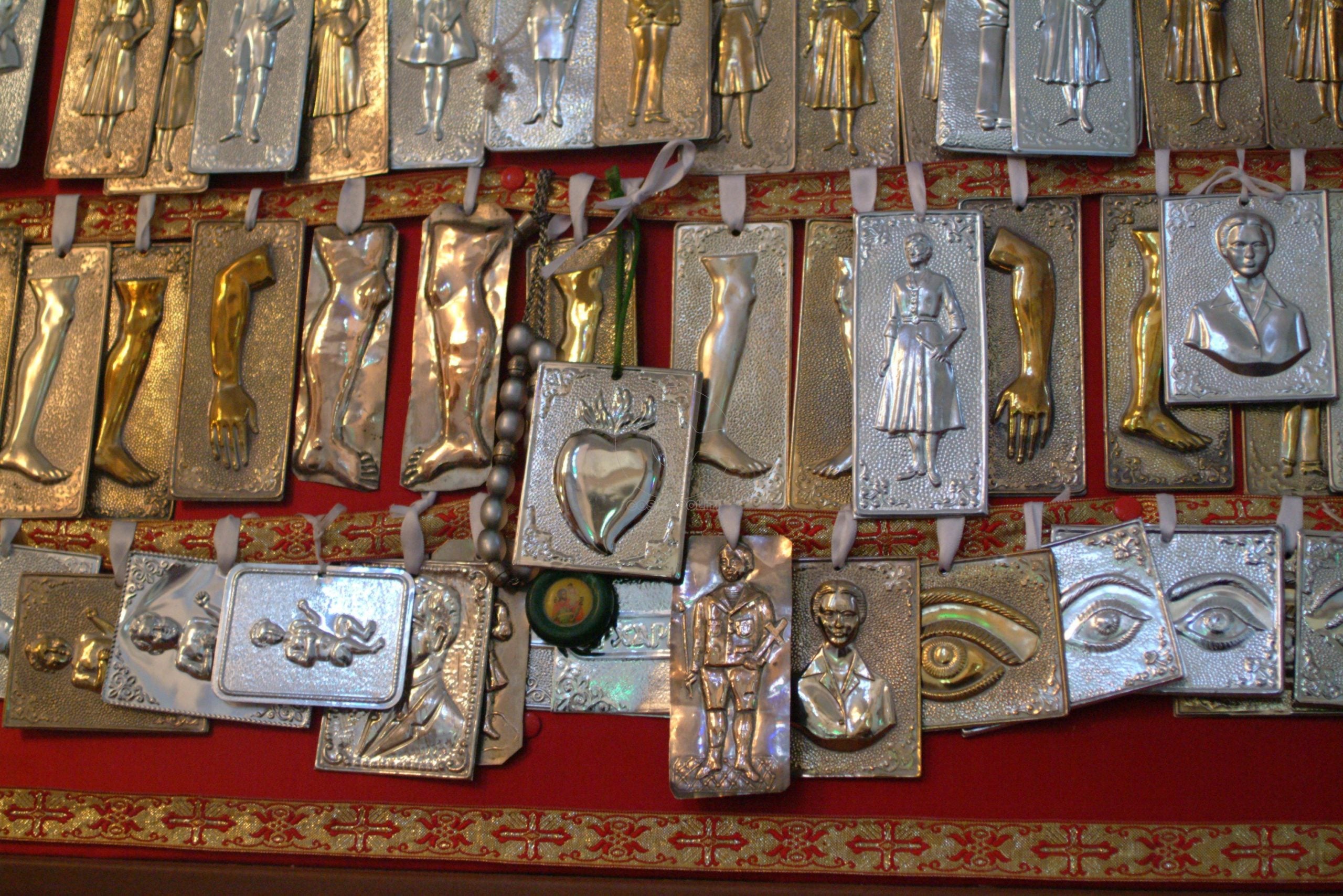 Πάτρα: Ιερόσυλοι διέρρηξαν μοναστήρι και άρπαξαν όλα τα τάματα